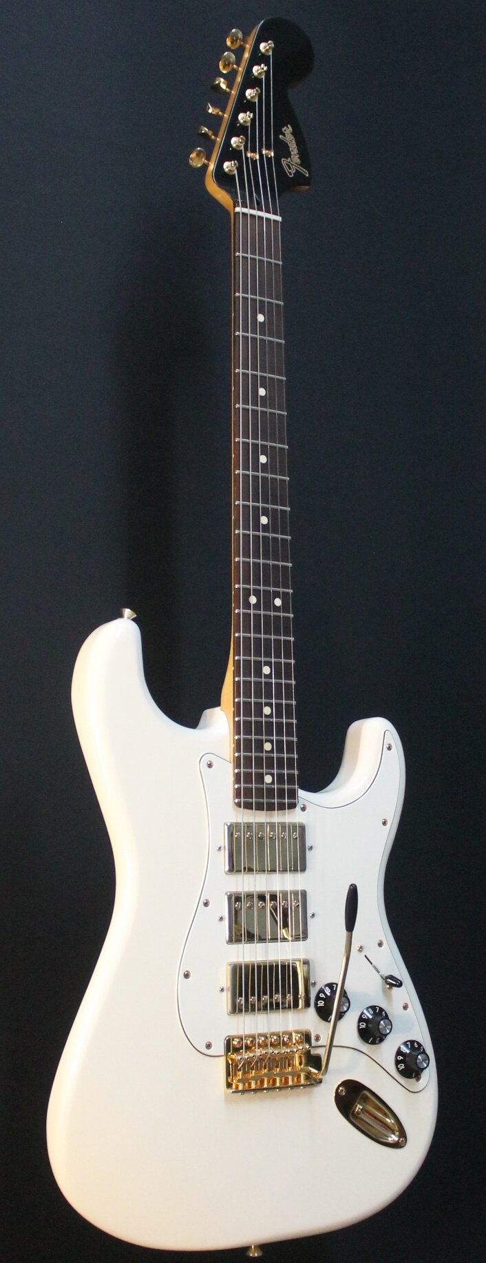 Fender Stratocaster®HHH Limited Edition Mahogany Blacktop 2018 | Kitarakuu